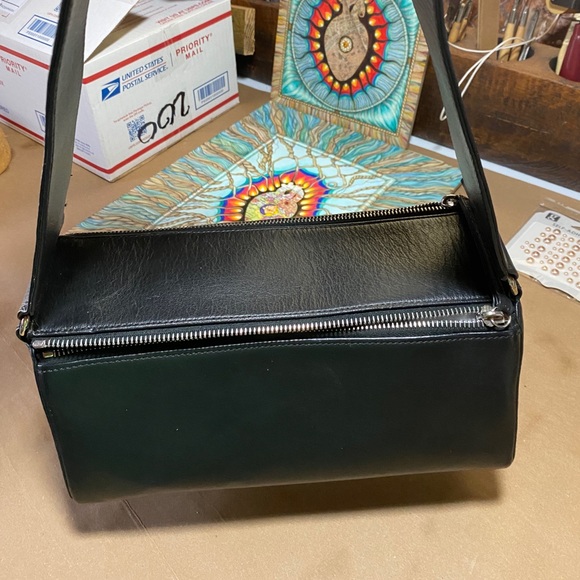 Garnet Hill | Bags | Garnet Hill Black Italian Leather Shoulder Bag ...